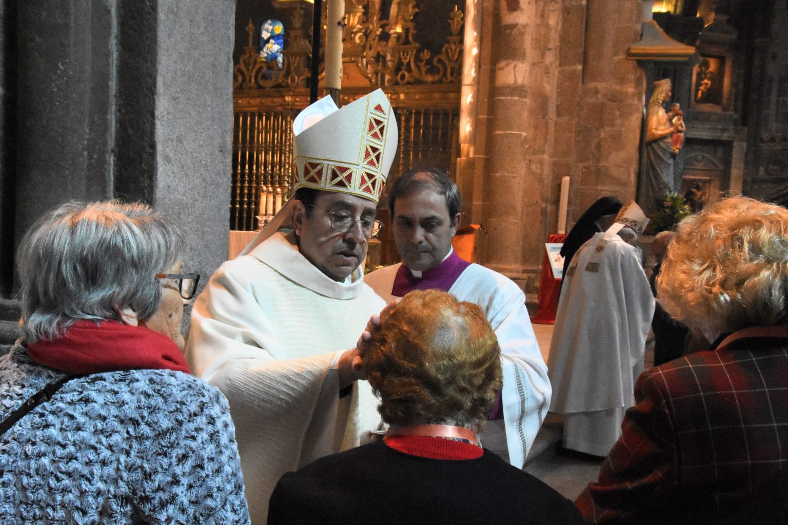 40 personas reciben el sacramento de la Santa Unción, en un Jubileo de ...